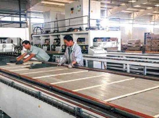 High frequency plane vertical plate splicing machine (crawler type ...